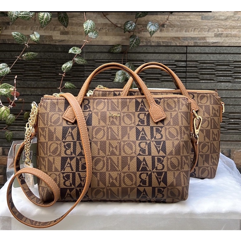 Jual SLINGBAG bonia mono sale | Shopee Indonesia
