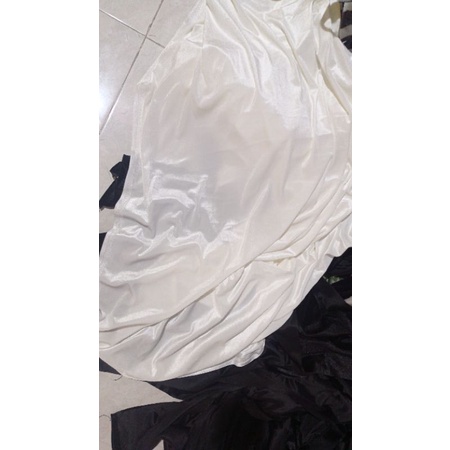 Jual Baju Kurung Putih dan Ungu Terong/ Kurung Melayu/ Kurung Bludru ...