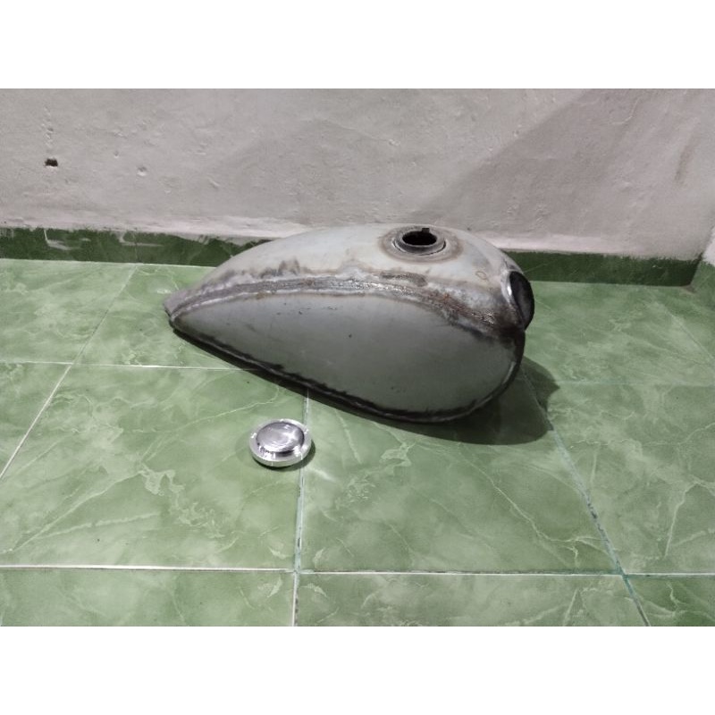 Jual Tangki deus tracker polos japstyle custom motor | Shopee Indonesia
