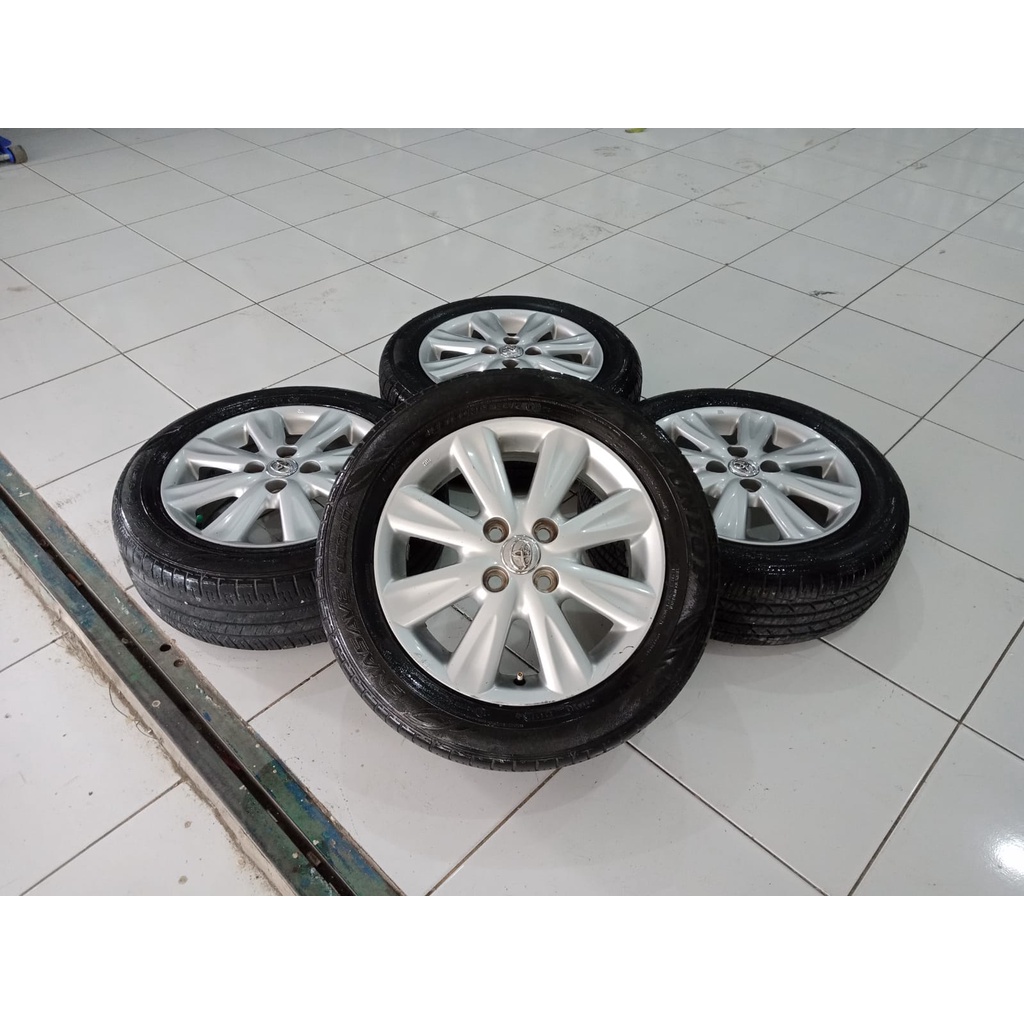 Jual Velg Second Copotan Mobil Yaris Bapau Ring 15 Pcd 4x100 + Ban 185 60 R15 Bisa Untuk Calya ...