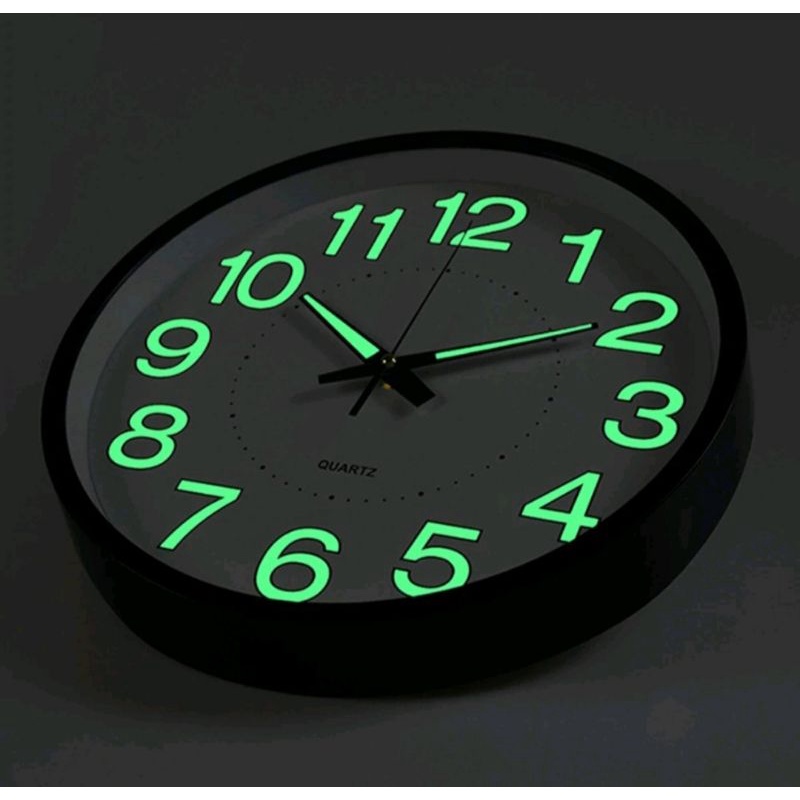 Jual Jam Dinding Bulat Solid Bersinar dalam Gelap | Shopee Indonesia