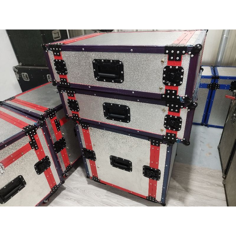 Jual Hard case / Flight case / Audio box 4yu Untuk power amply panjang ...