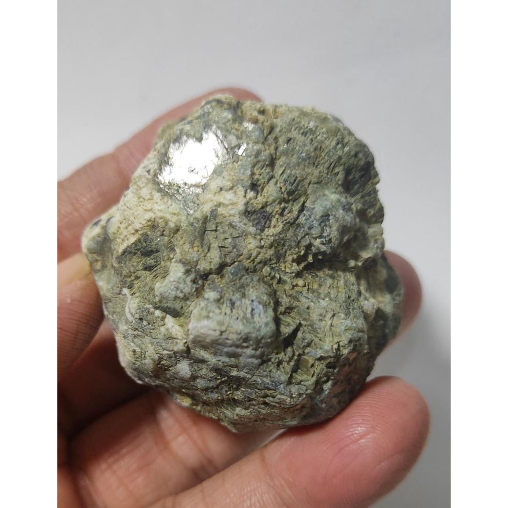 Jual Natural Flashy Gold Feldspar Indigo Gabbro Rough 119 grams (1 ...