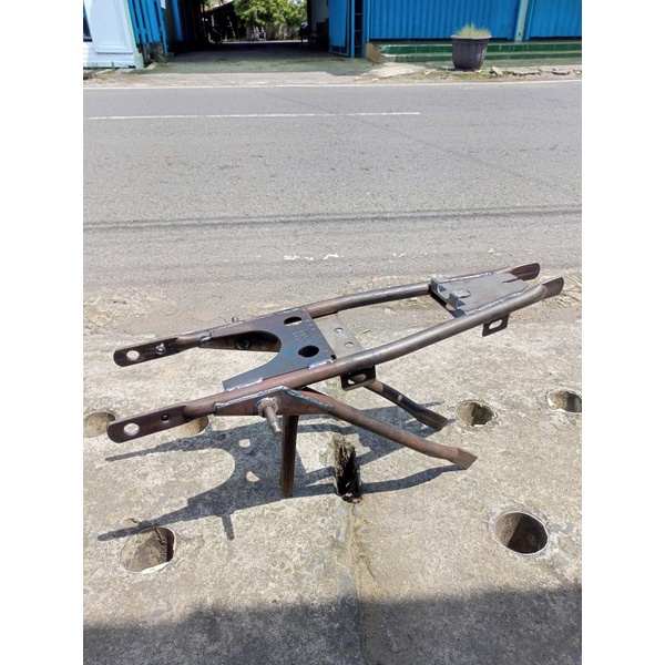 Jual rangka cb standar jos tebal mirip original presisi / sasis cb100 ...