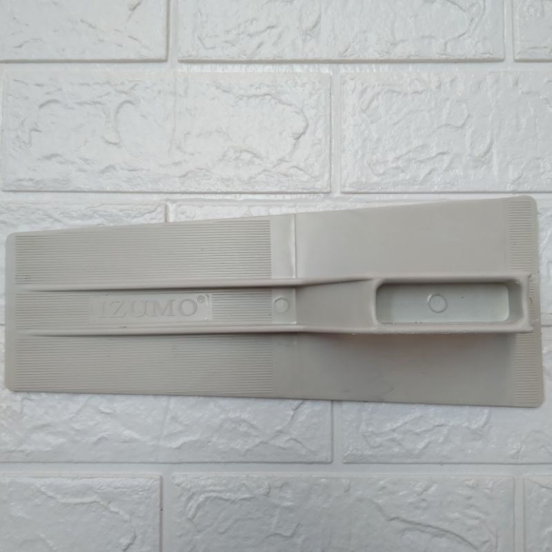 Jual Roskam TEBAL Putih PVC / Raskam Alat Penghalus Acian Tembok PVC ...