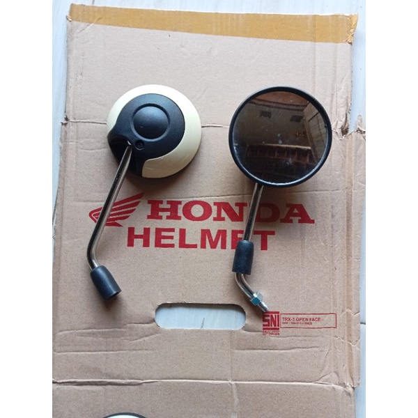 Jual spion scoopy original honda warna cream 2021_2023 | Shopee Indonesia