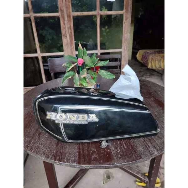 Jual Tangki GL 100 Original Set Emblem Original | Shopee Indonesia