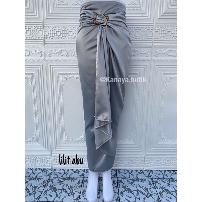 Jual Rok lilit satin // satin wrap skirt // bawahan kebaya // rok polos ...