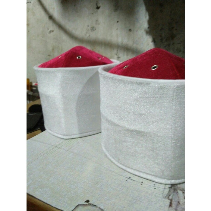 Jual Peci Mesir bludru 2 warna merah+putih tinggi 15 cm | Shopee Indonesia