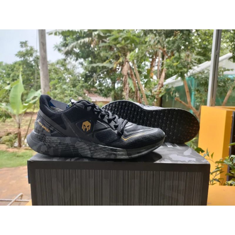 Jual Mills treximo original Garuda running black gold | Shopee Indonesia