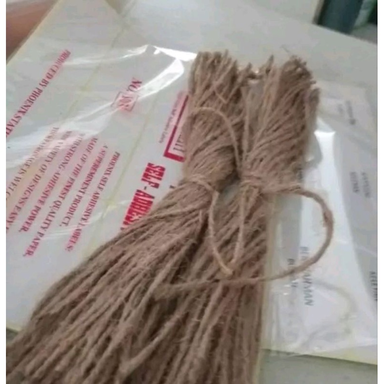 Jual 50 pcs tali ikat hangtag atau kartu ucapan | Shopee Indonesia