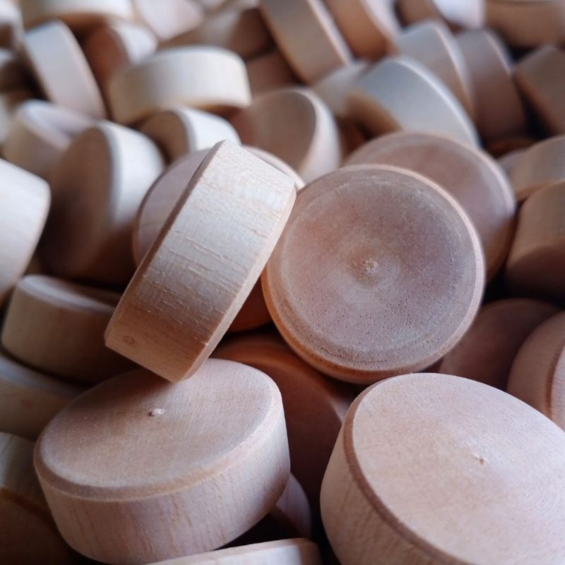 Jual roda kayu diameter 4cm tebal 2cm dan diameter 4,5cm tebal 2cm ...