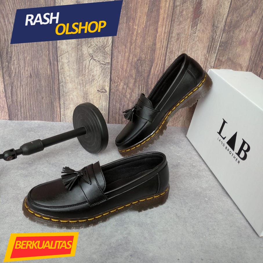 Jual Penny Loafer Wanita Terbaru Sepatu Dokmart Wanita Hitam | Shopee ...