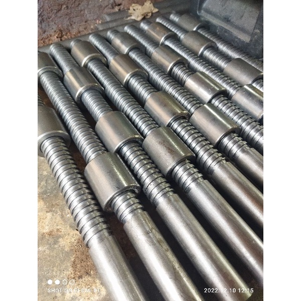 Jual as 25mm drat kotak/drat singkat trapesium panjang total 40cm ...