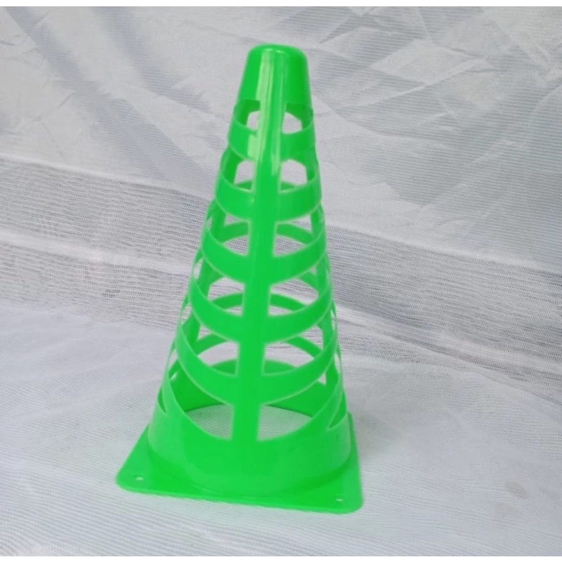 Jual CONE KERUCUT CONES SEPAK BOLA DAN FUTSAL KUN KON LATIHAN PIRAMIDA ...
