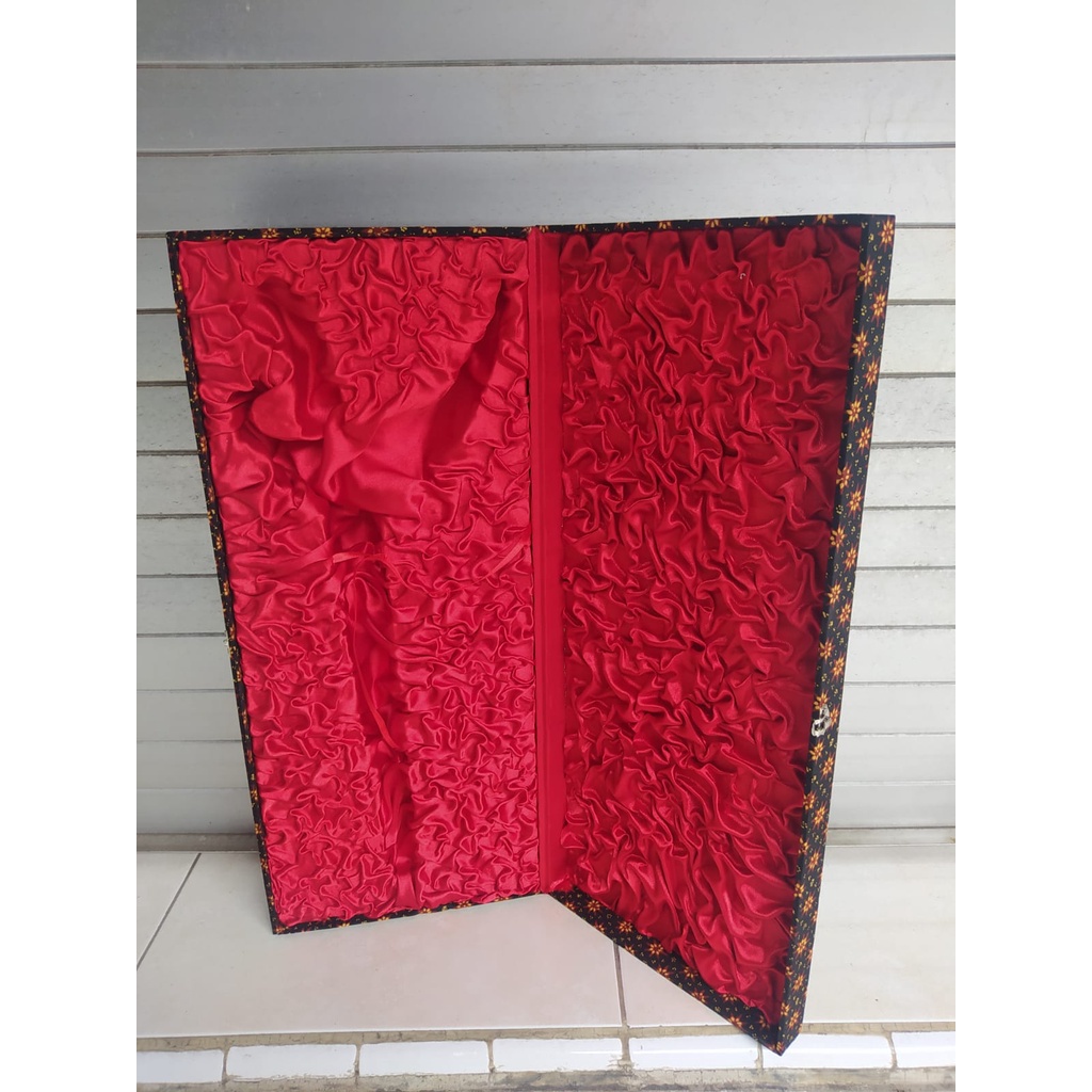 Jual Kotak keris pusaka Bahan kain dan triplek Model ladrang Batik Asli ...