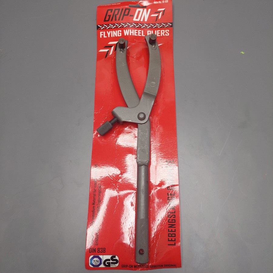 Jual Kunci Tahanan Kopling Tracker CVT Universal Grip On | Shopee Indonesia