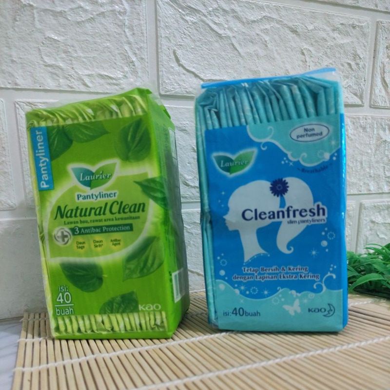 Jual Laurier Pantyliner Natural Clean Clean Fresh isi 40 | Shopee Indonesia
