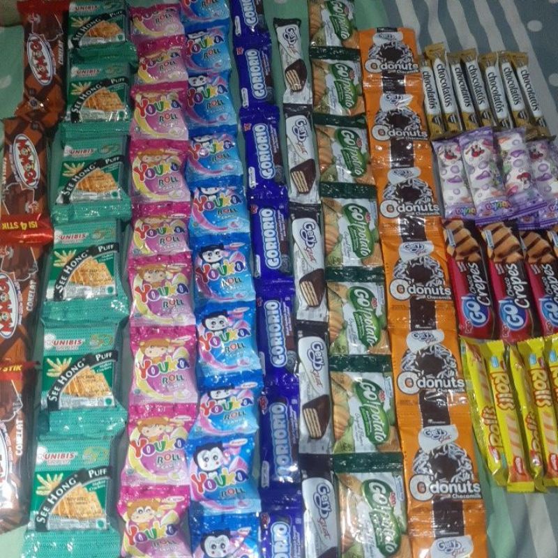 Jual Snack Cemilan Nabati Rolls Youka Roll Candy Marshmallow Chocolatos ...