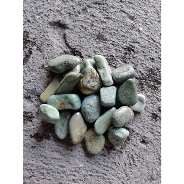 Jual Batu Hijau Flores 10 kg batu alam batu taman | Shopee Indonesia