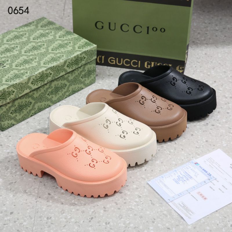 Jual SEPATU GUCCI GG PERFORATED RUBBER CLOGS 0654 PLATINUM LIKE ORI ...