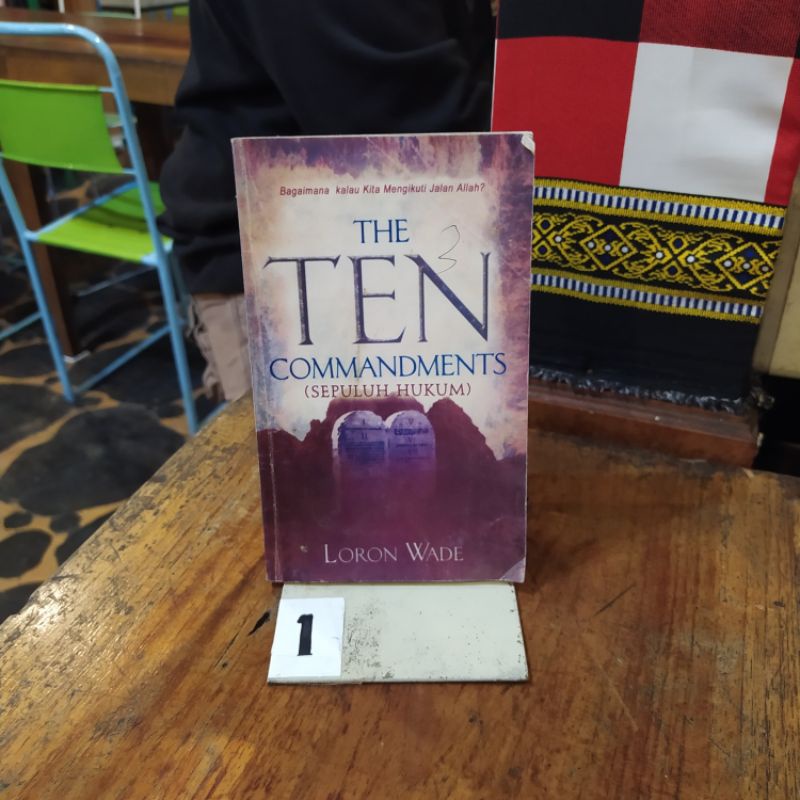 Jual BUKU THE TEN COMMANDMENTS By Loron Wade | Shopee Indonesia