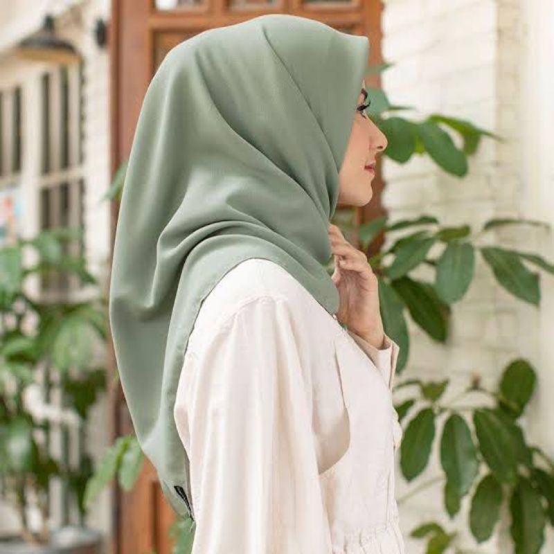 Jual Hijab Segi Empat Bella Square Polos Premium (Warna Part 1) | Shopee Indonesia