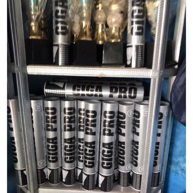 Jual shutlecock GIGA PRO / GIGAPRO / gigapro silver original | Shopee ...