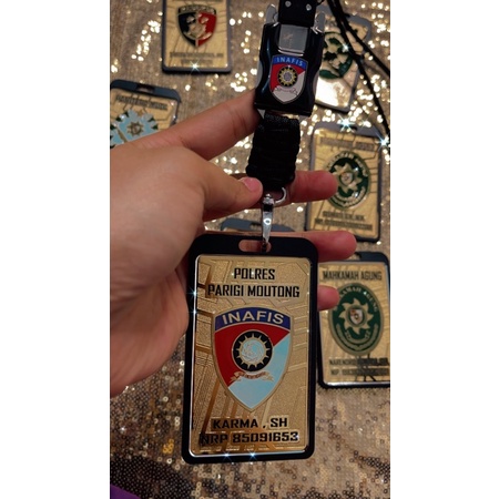 Jual PEMESANAN KHUSUS ID CARD LOGAM KUNINGAN SEPUH EMAS | Shopee Indonesia