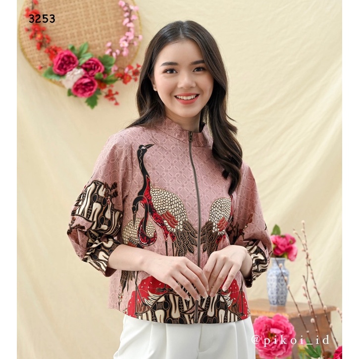 Jual Bomber jaket Batik modern cewek murah / batik kantor wanita ...