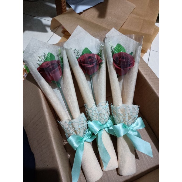 Jual Buket Bunga Mawar Single Rose | Shopee Indonesia