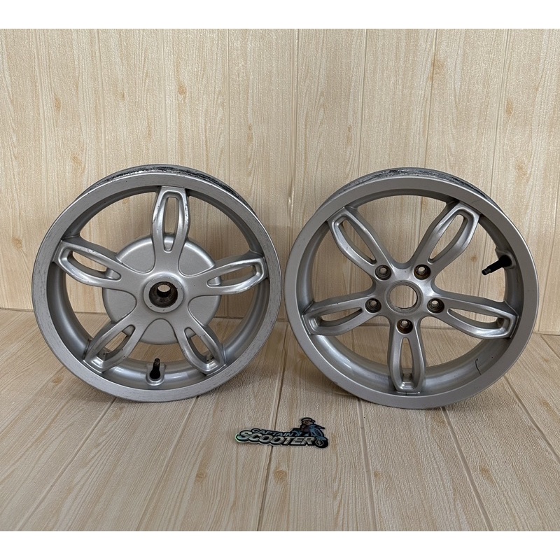 Jual Rims Velg Ori Original Vespa Primavera ABS Silver Sprint LX S ...