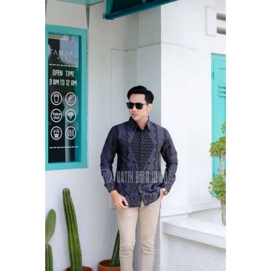 Jual BATIK BOLO DEWO Motif Bintang Impian Abu Kemeja Baju Batik Pria ...