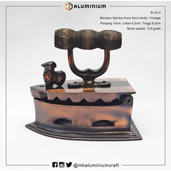 Jual Vk0346 Miniatur Seterika Arang Ayam Jago Kuno S Antik - Setrika ...