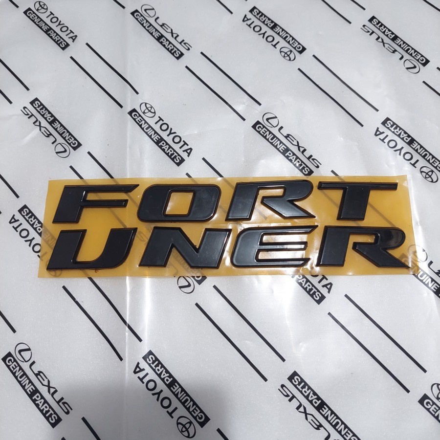 Jual EMBLEM TULISAN FORTUNER HITAM GLOSSY ORI TOYOTA | Shopee Indonesia