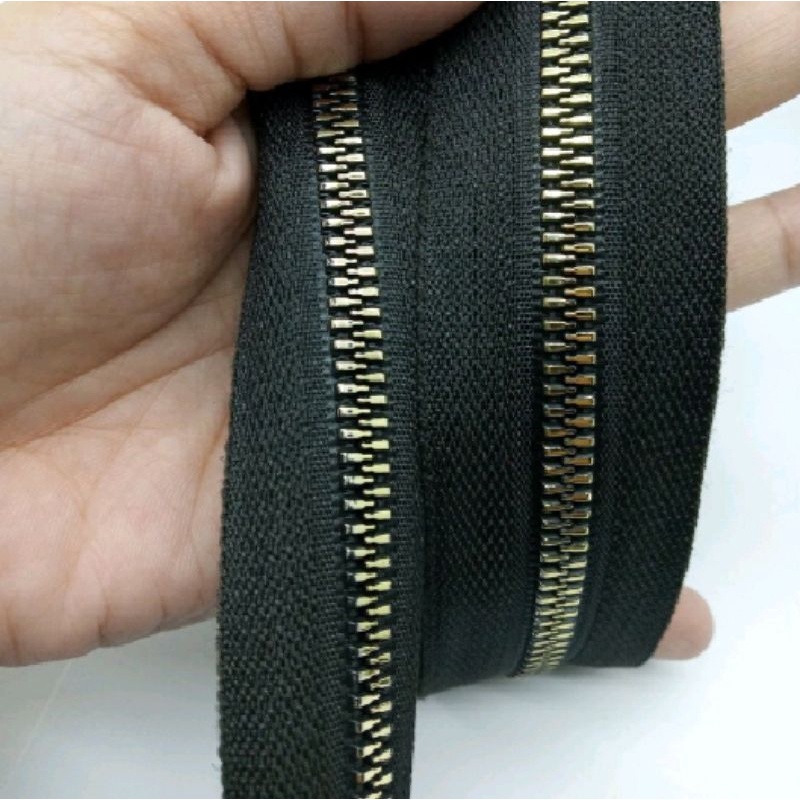 Jual RESLETING/RESLETING ZIPPER DAUN BESI/RESLETING ZIPPER NO 5 METERAN ...