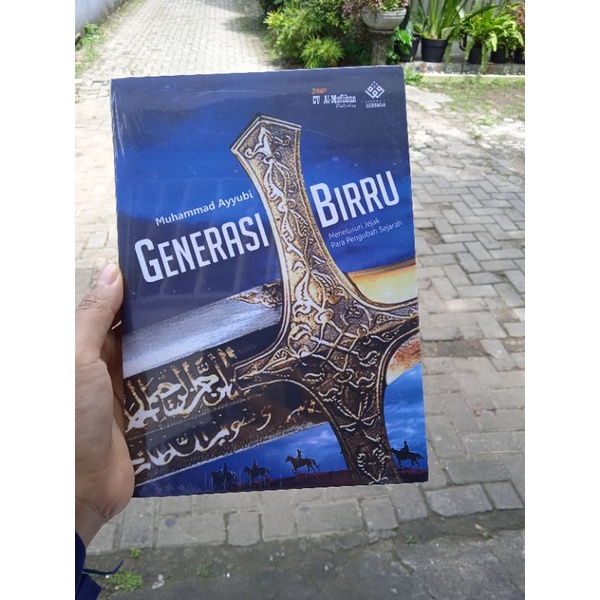 Jual Generasi Birru ; Menelusuri Jejak Para Pengubah Sejarah | Shopee Indonesia