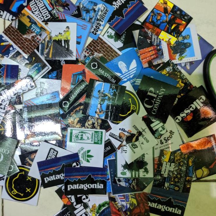Jual ㅃ Stiker Casual Ultras Hooligans/ Stiker Brand/ Stiker One Piece ...