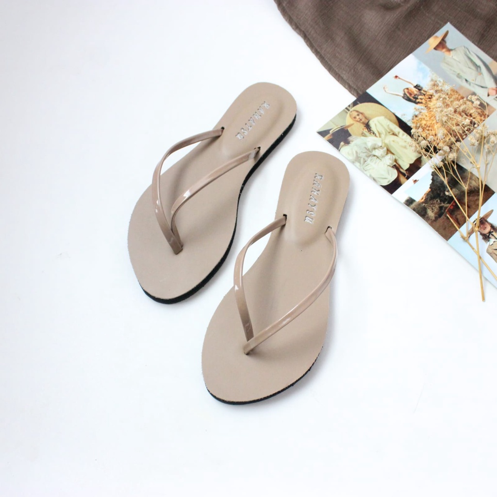 Jual Sandal Jepit Wanita Simpel Terbaru 2024 | Shopee Indonesia