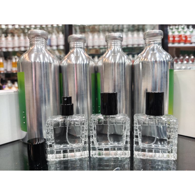 Jual BOTOL KOTAK 30 ML TITANIUM WARNA HITAM GOLD SILVER DRAT / PUTAR ...