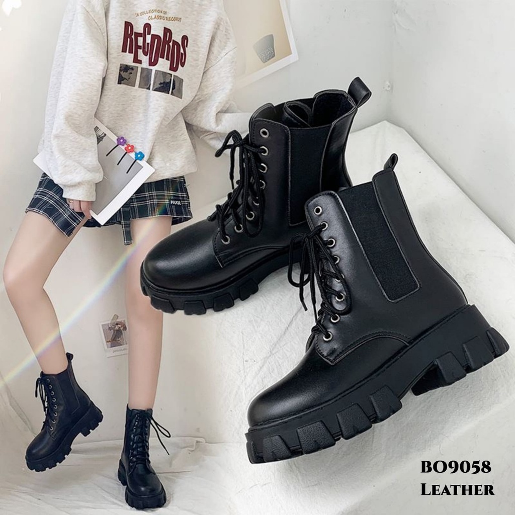 Jual BS Sepatu Boots Platform Stylish Korea BO9058 | Shopee Indonesia