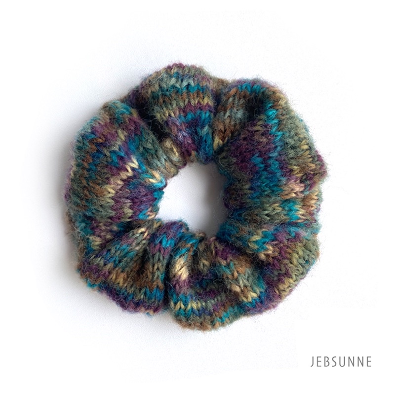 Jual Hand-knitted Scrunchie in Emerald Sky | Shopee Indonesia