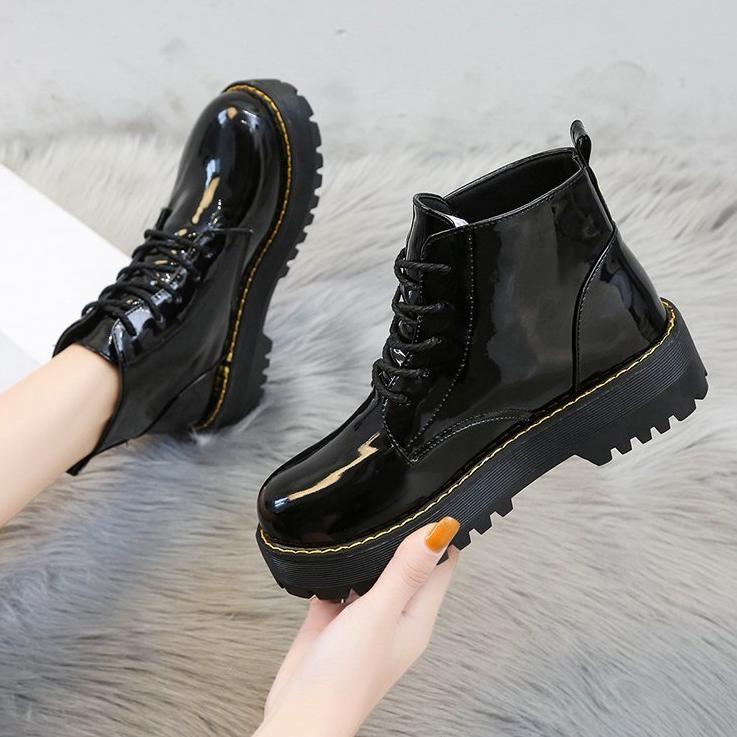 Jual Ready Sepatu Boots Wanita Martin Model British untuk Glossy PU ...