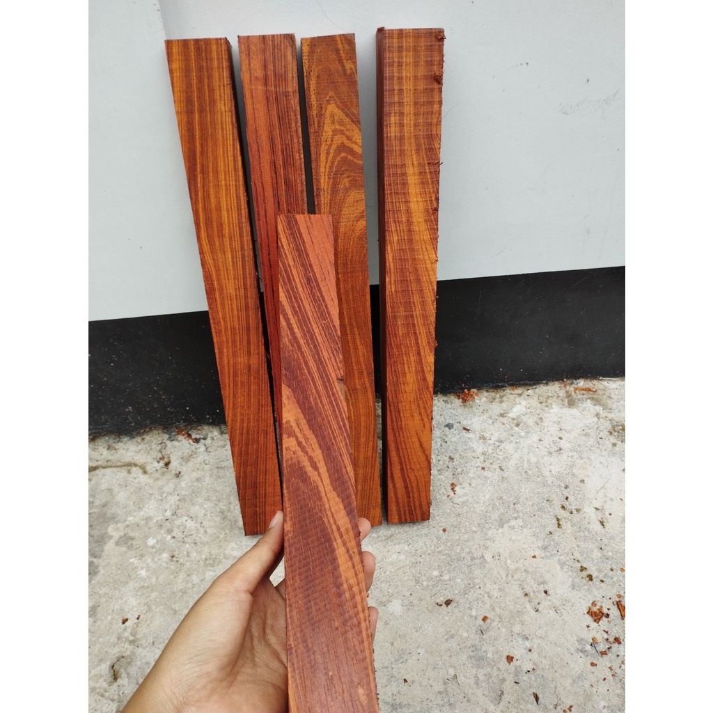 Jual Kayu rengas motif cantik eksotik ukuran 4cm x 4cm x 100cm dan ...