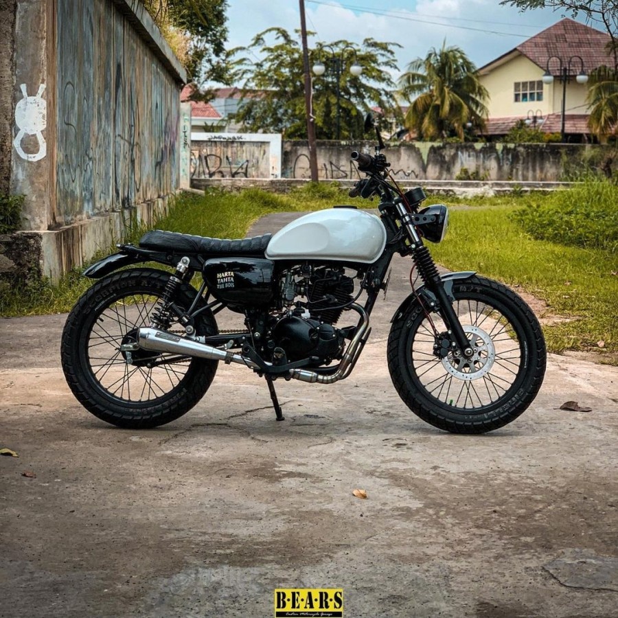 Jual Spakbor Custom Kawasaki W175 SE Cafe TR PnP | Shopee Indonesia
