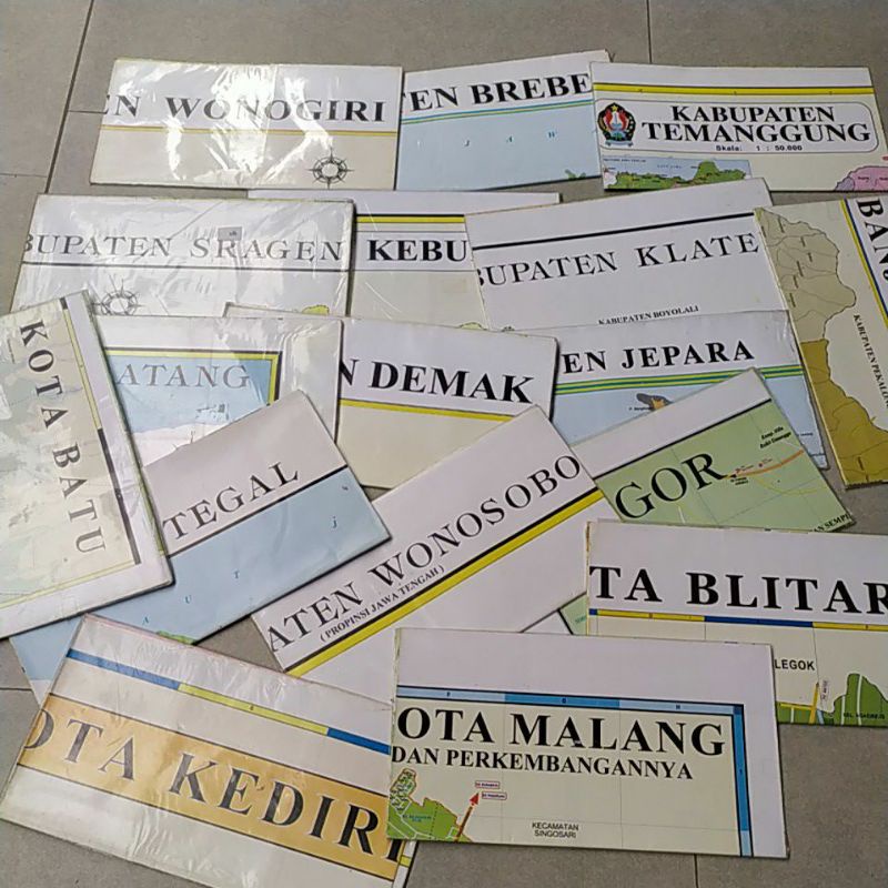 Jual PETA LIPAT. Alat Peraga. Atlas. (ukuran 1m X 1m). lembaran ...