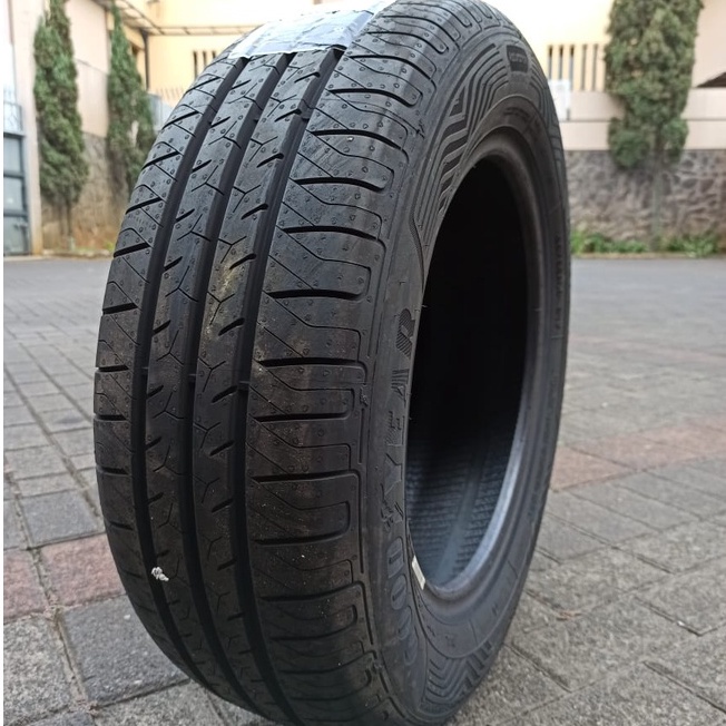 Jual Goodyear ADP2 ukuran 205/65 R15 - Ban Mobil Inova Panther Kijang ...