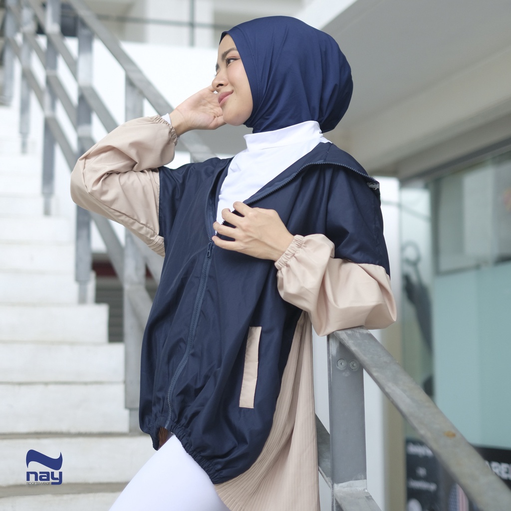 Jual Jacket Olahraga Wanita Parasut Oversized - Heera Jacket (Navy ...