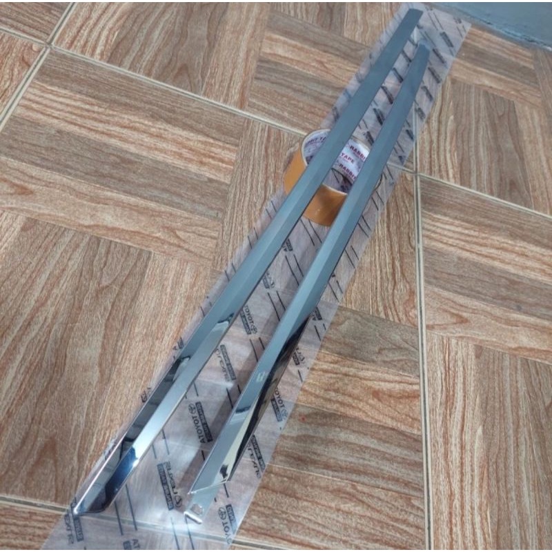 Jual list kaca pintu bagasi belakang Innova grand 2004 sampai all new ...