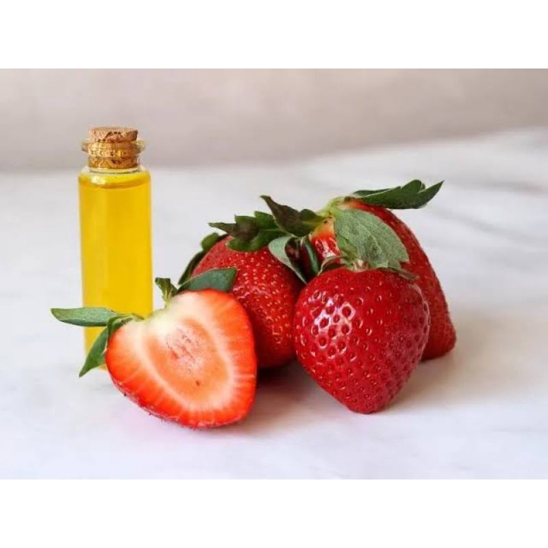 Jual Strawberry essential oil 1 liter Carrier oil Cold pressed Cosmetic ...